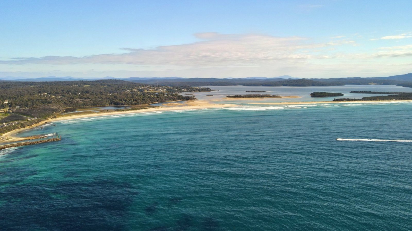 HMAS Choules - Coota.au - Your Gateway to Mallacoota